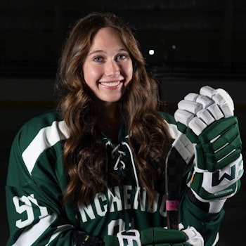 Hannah Blom - Ice Hockey - Middlesex Islanders